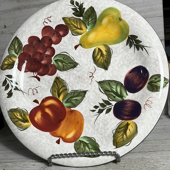 Oneida | Dining | 5 Oneida Vintage Fruit Hand Painted Dinnerware ...